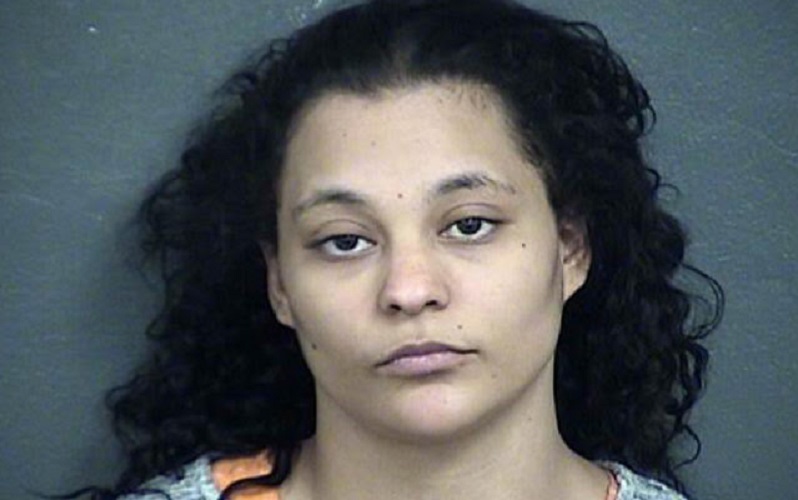 Estados Unidos Mujer Arrestada Por Entregar A Su Propia Hija De 2 Años Para Que La Violen 2 